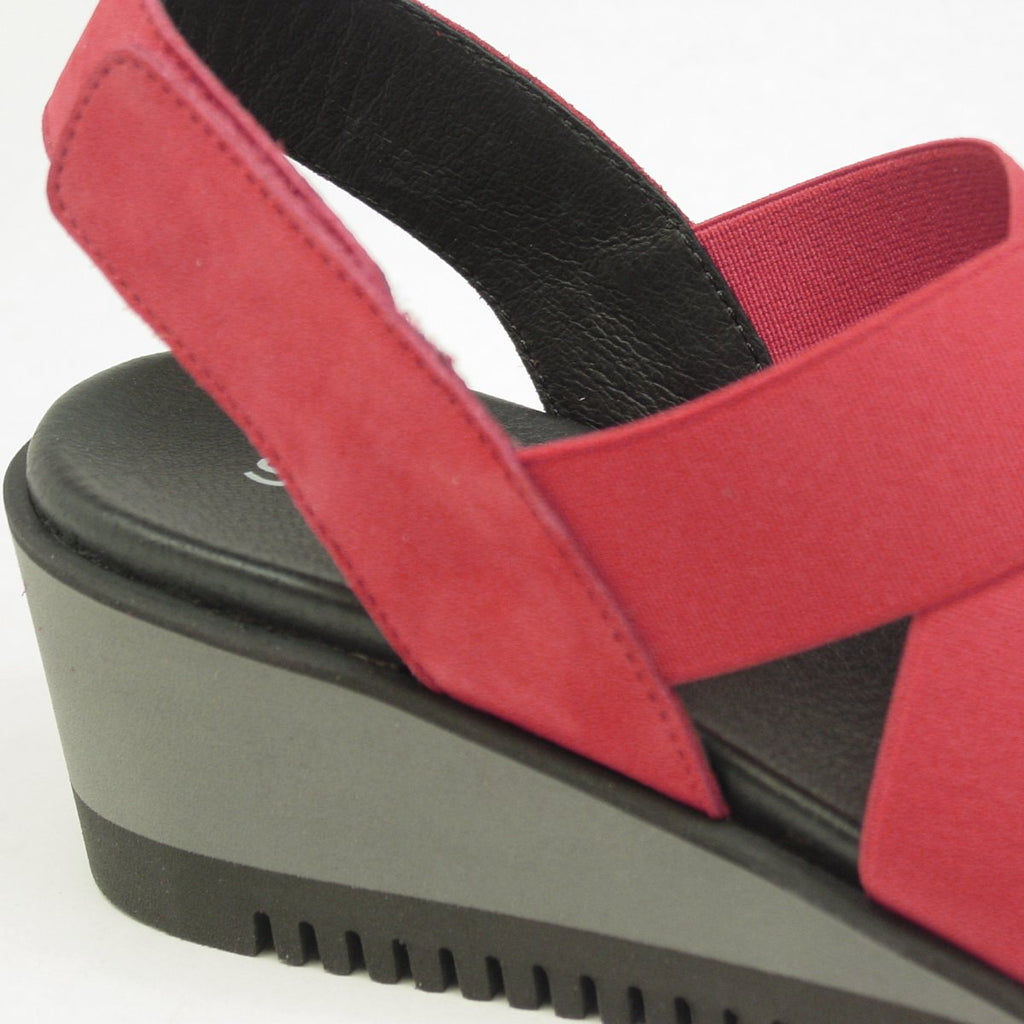 Capri Red – E.G.Geller