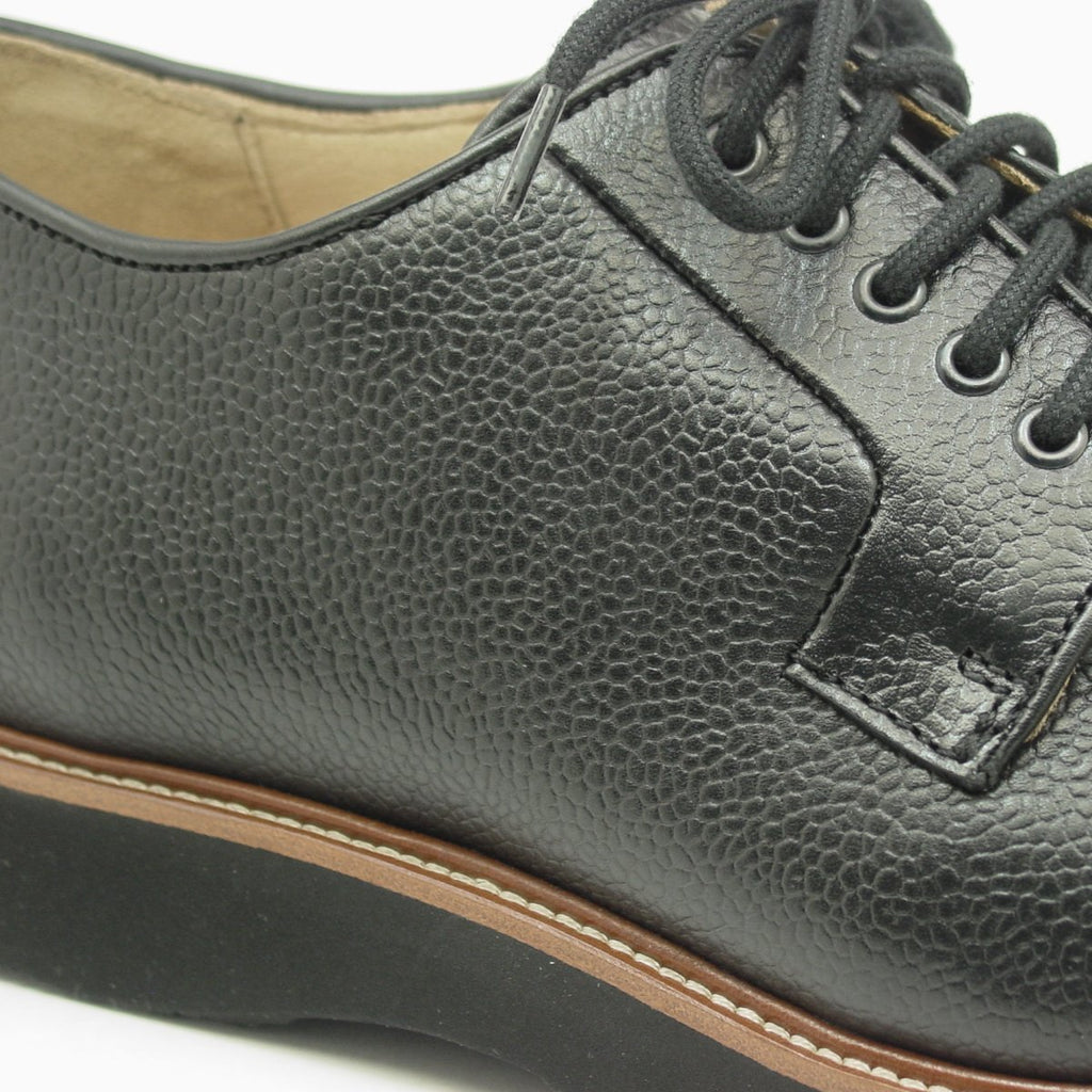 Highlander Black – E.G.Geller