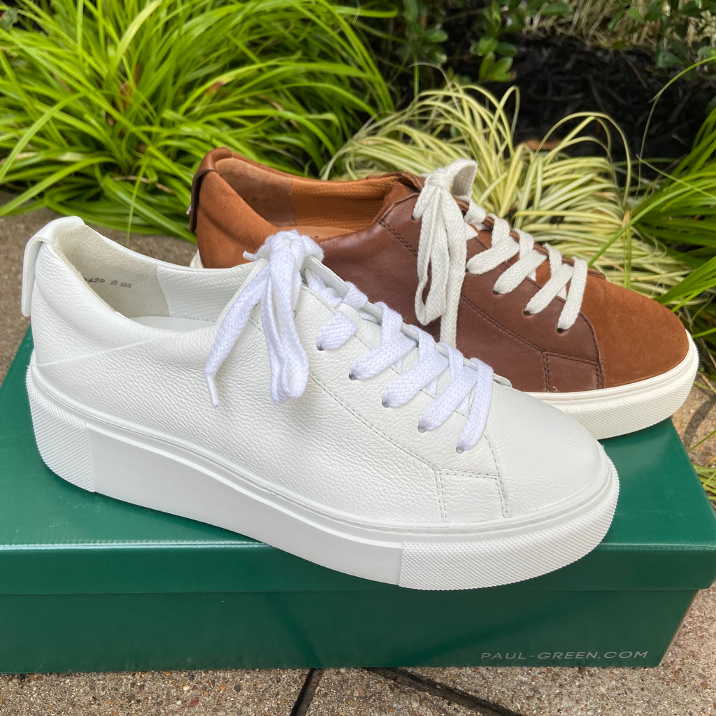 Debbie - White – E.G.Geller